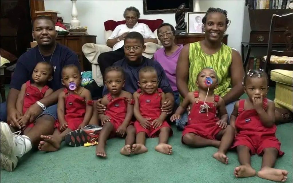 Checkout the adorable photos of sextuplets who graduated same day
