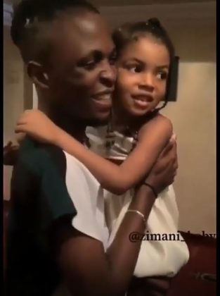 See moment little girl sang Laycon’s song, "Fierce" for him (video)