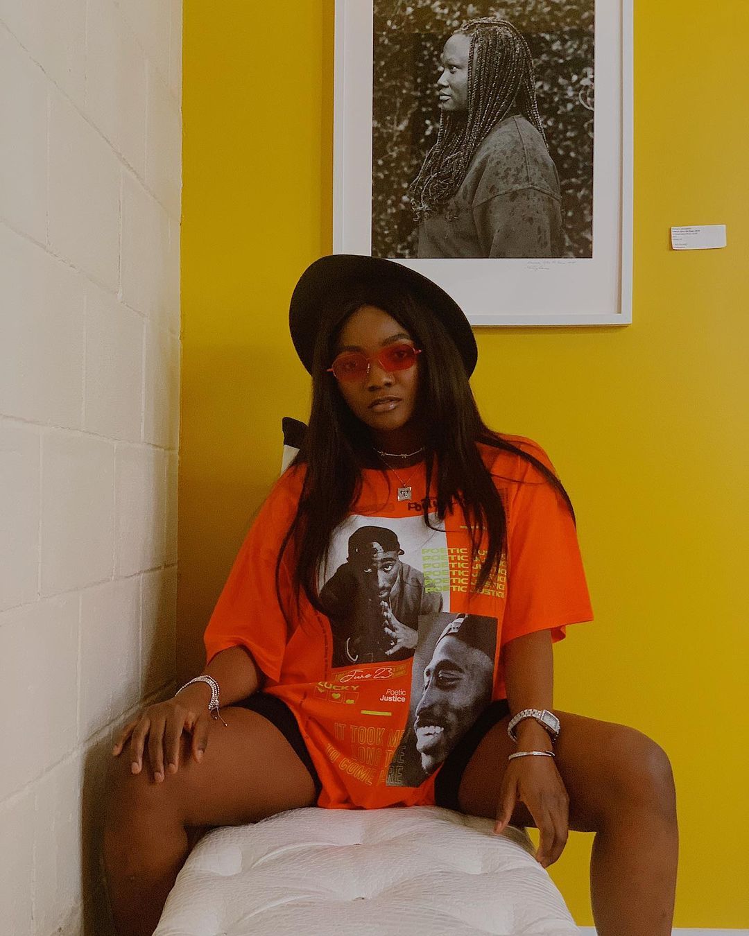 Simi reveals her favourite Nigerian afrobeat singer (Video) Simi reveals her favourite Nigerian afrobeat singer (Video)