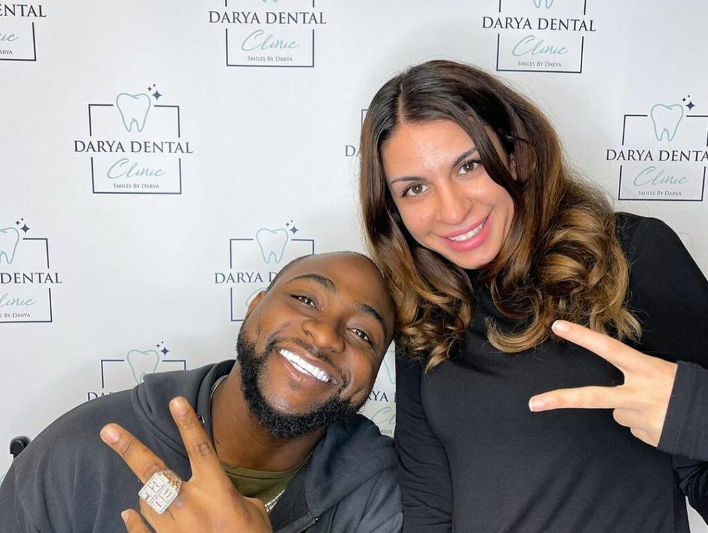 Singer, Davido flaunts his billionaire smile after whitening his teeth ...