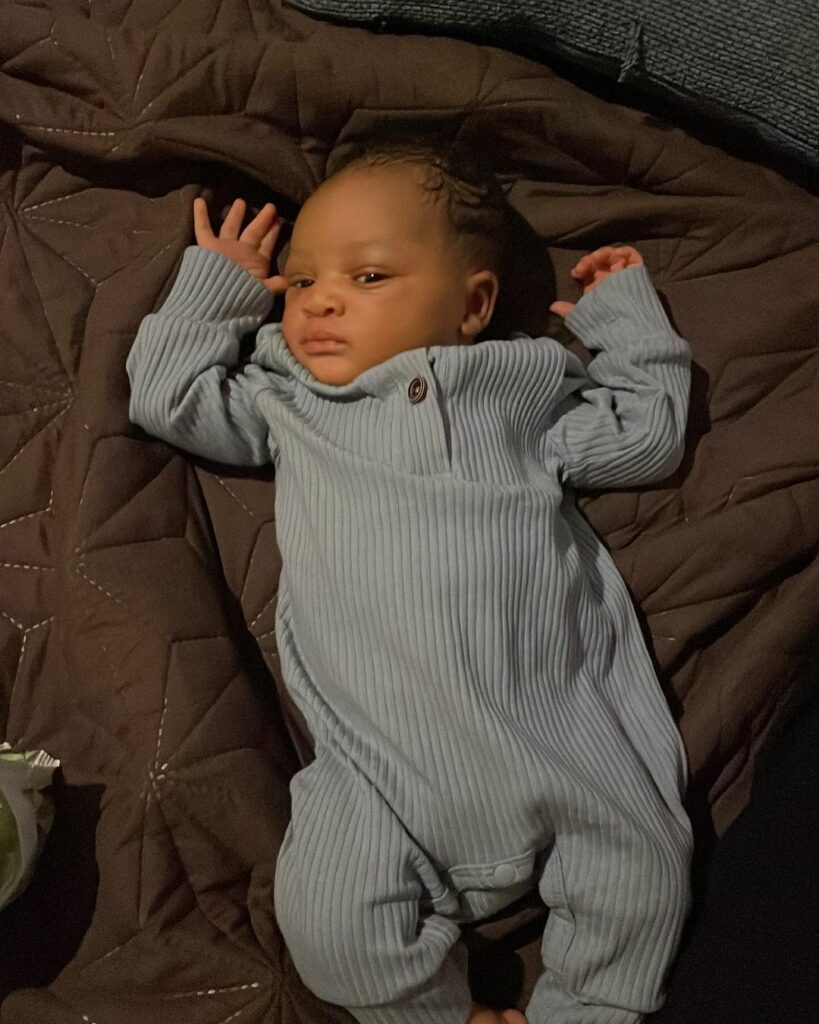 Comedian Maraji unveils her son's face (photos/video)