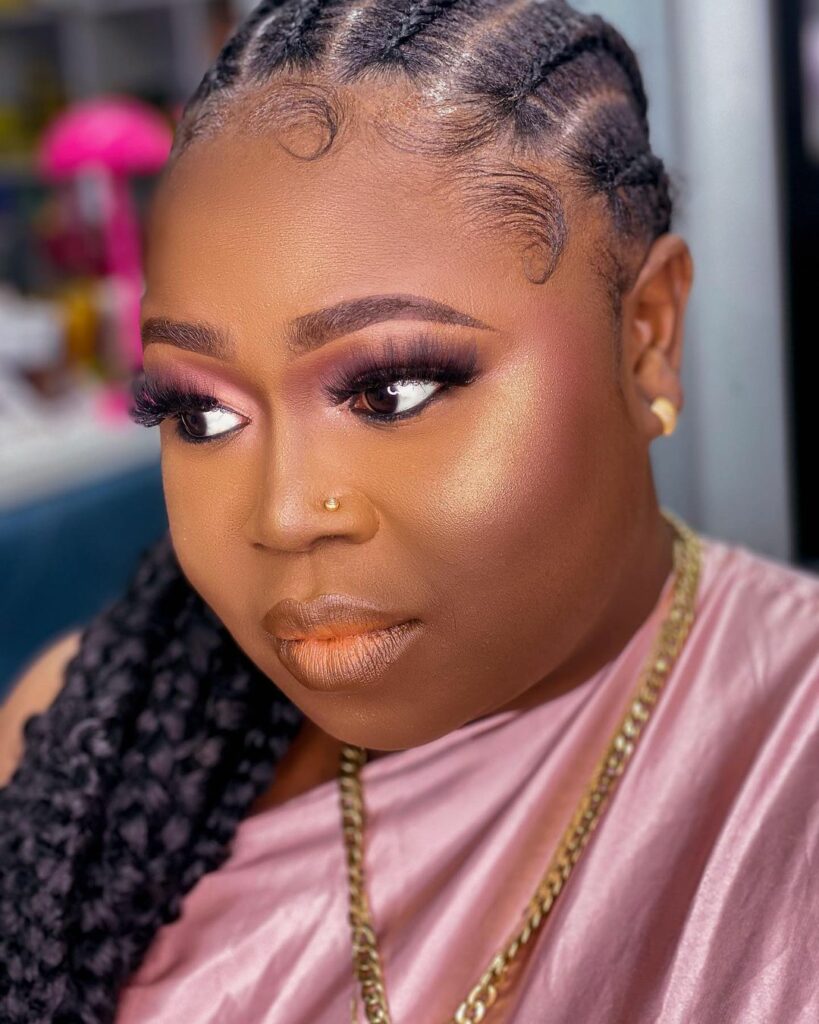 Actress Kemi Apesin tracks down and accosts lady who trolled her online ...