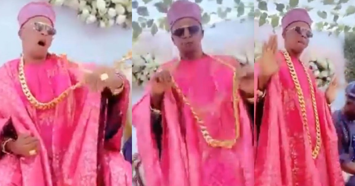 Lagos Monarch, Oniba of Iba causes a stir as he flaunts his big gold ...