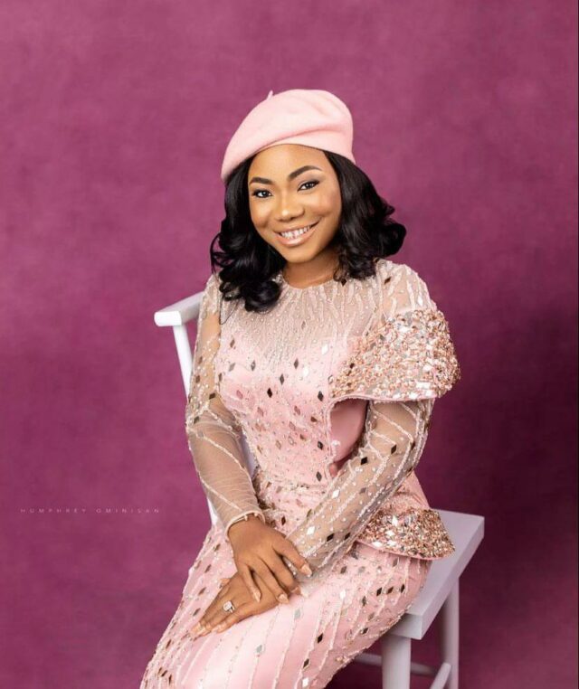 Gospel singer Mercy Chinwo celebrates 31st birthday with stunning photos