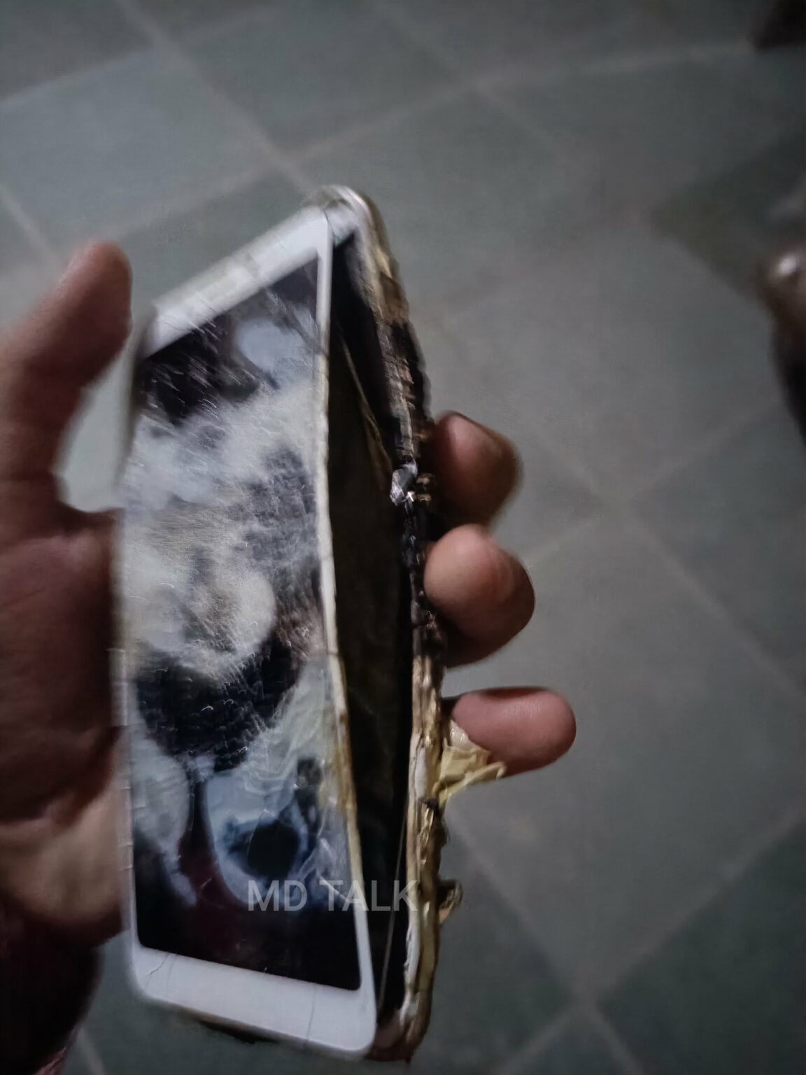 Man reveals how he lost his aunt after her phone exploded on her bed ...