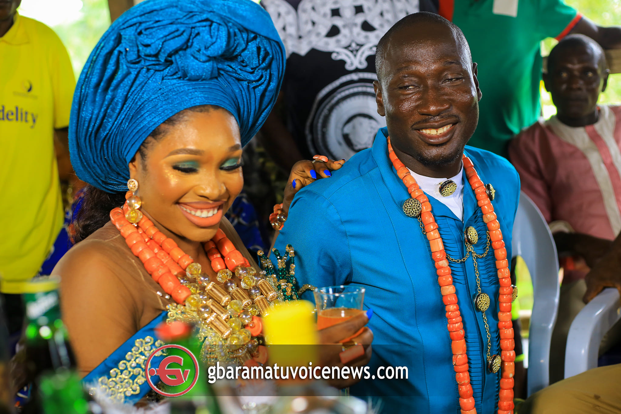 Couple perform their traditional marriage rites amidst flooding in ...