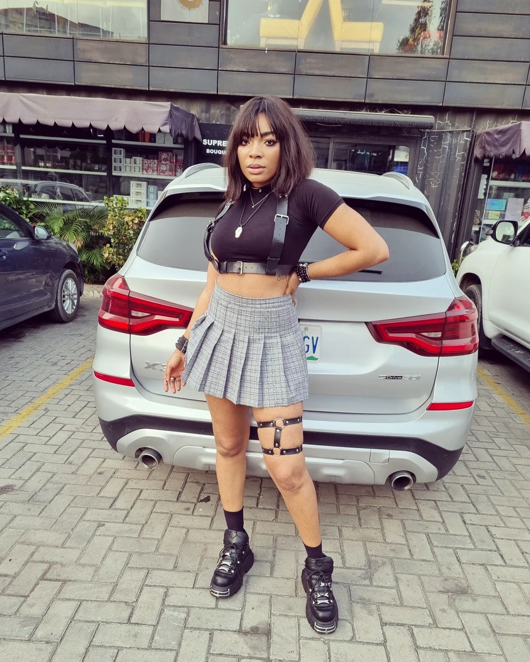 Funny moment Nigerian singer, Clay stopped a kid from taking her money ...
