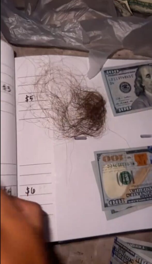 "Put that back, it's a paper route" - Netizens advise vlogger after he ...